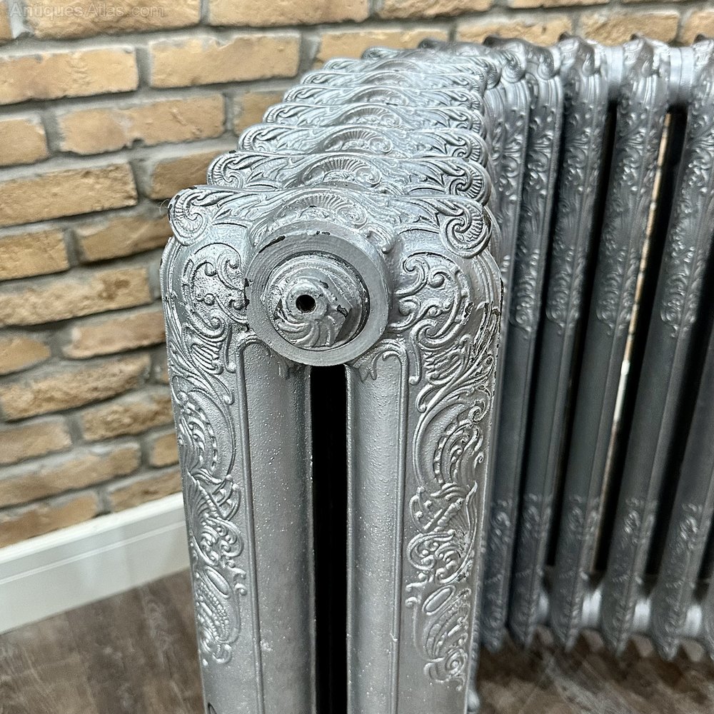Antiques Atlas - EDWARDIAN CURVED RADIATORS