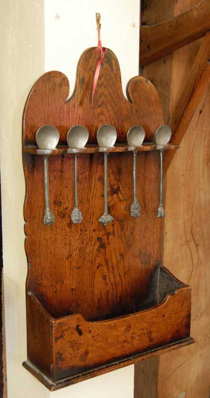 A Fine 18thC George III Oak & Walnut Spoon Rack - Antiques Atlas