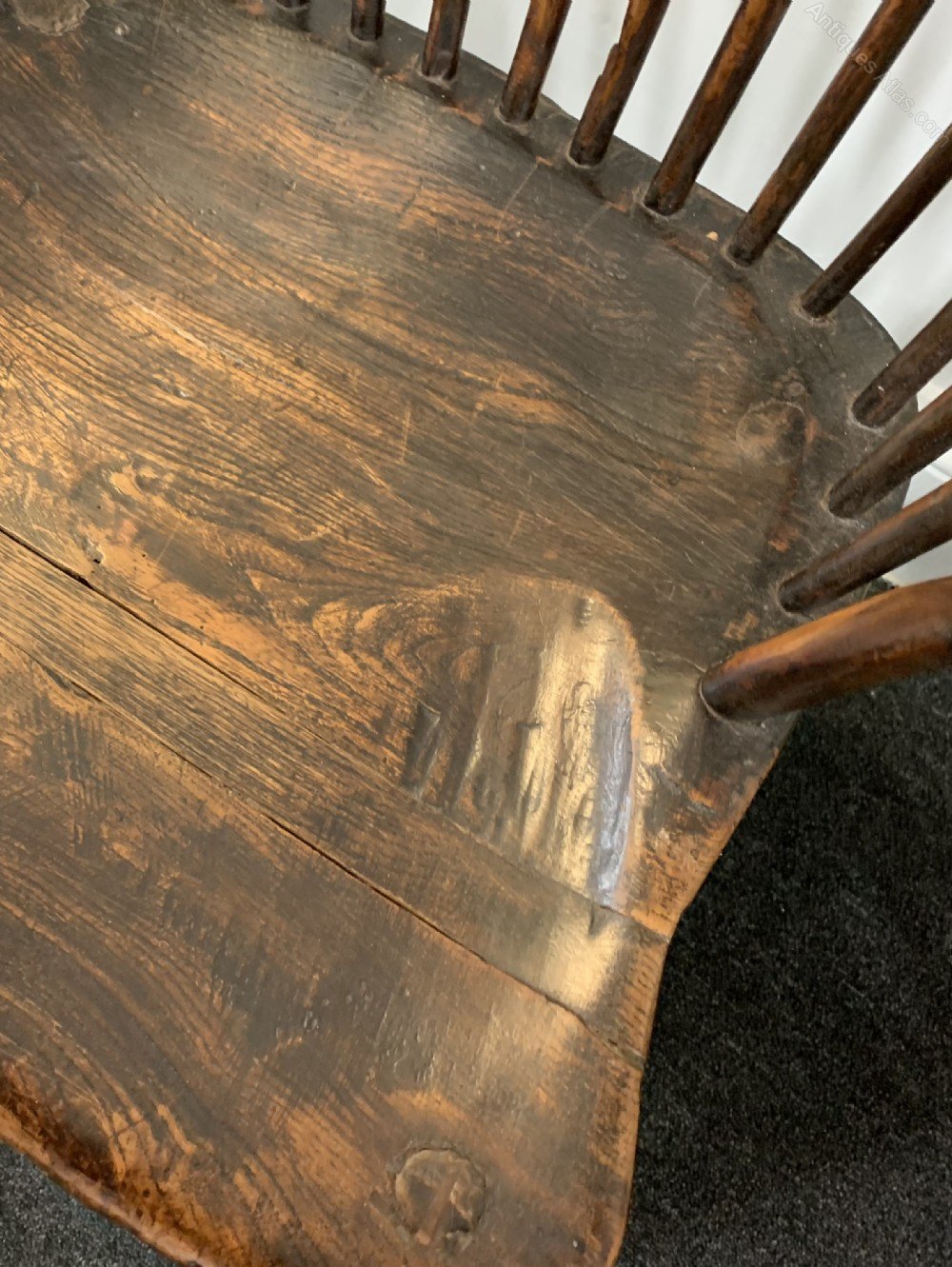 Windsor Elm Chair C1840 - Antiques Atlas