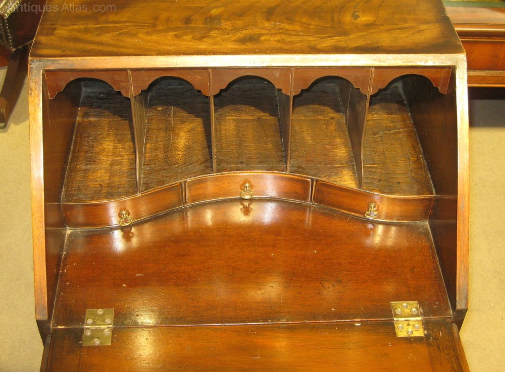 Charming Late Victorian Mahogany Bureau. - Antiques Atlas