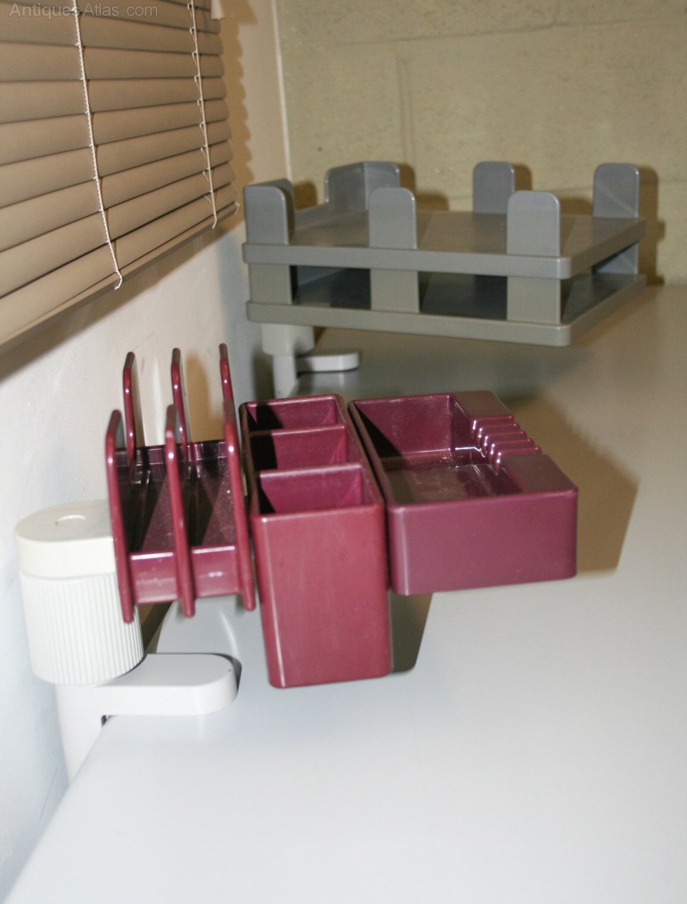 Antiques Atlas - Iconic Olivetti Synthesis 45 Desk-Ettore Sottsass