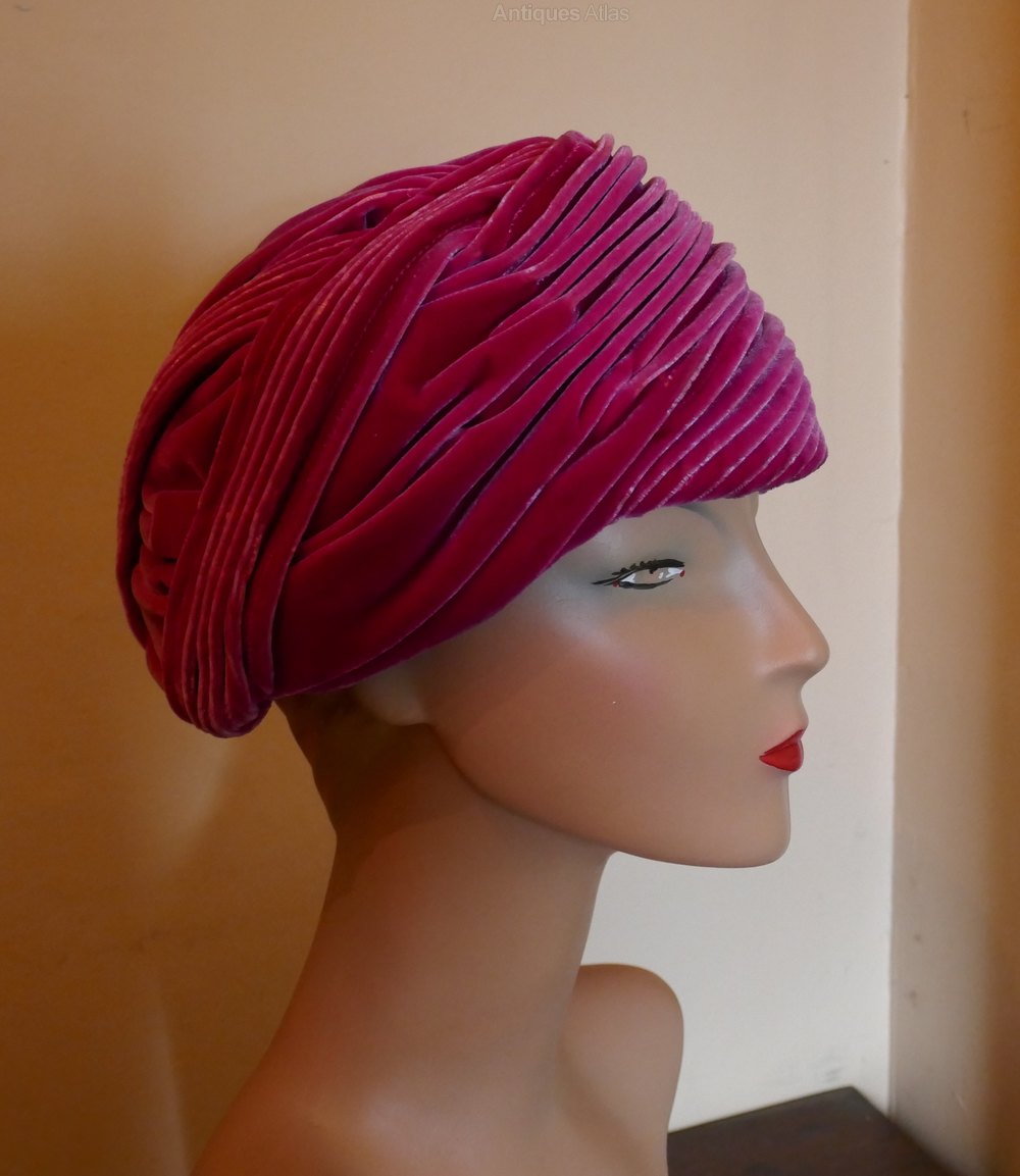 Antiques Atlas - 1960s Vintage Magenta Turban Pill Box Velvet Hat