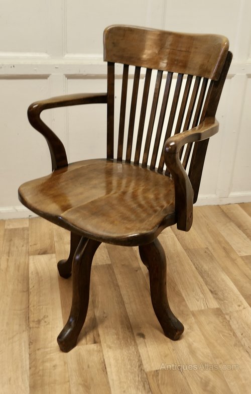 A 19th Century Swivelling Oak Office Or Desk Chair - Antiques Atlas