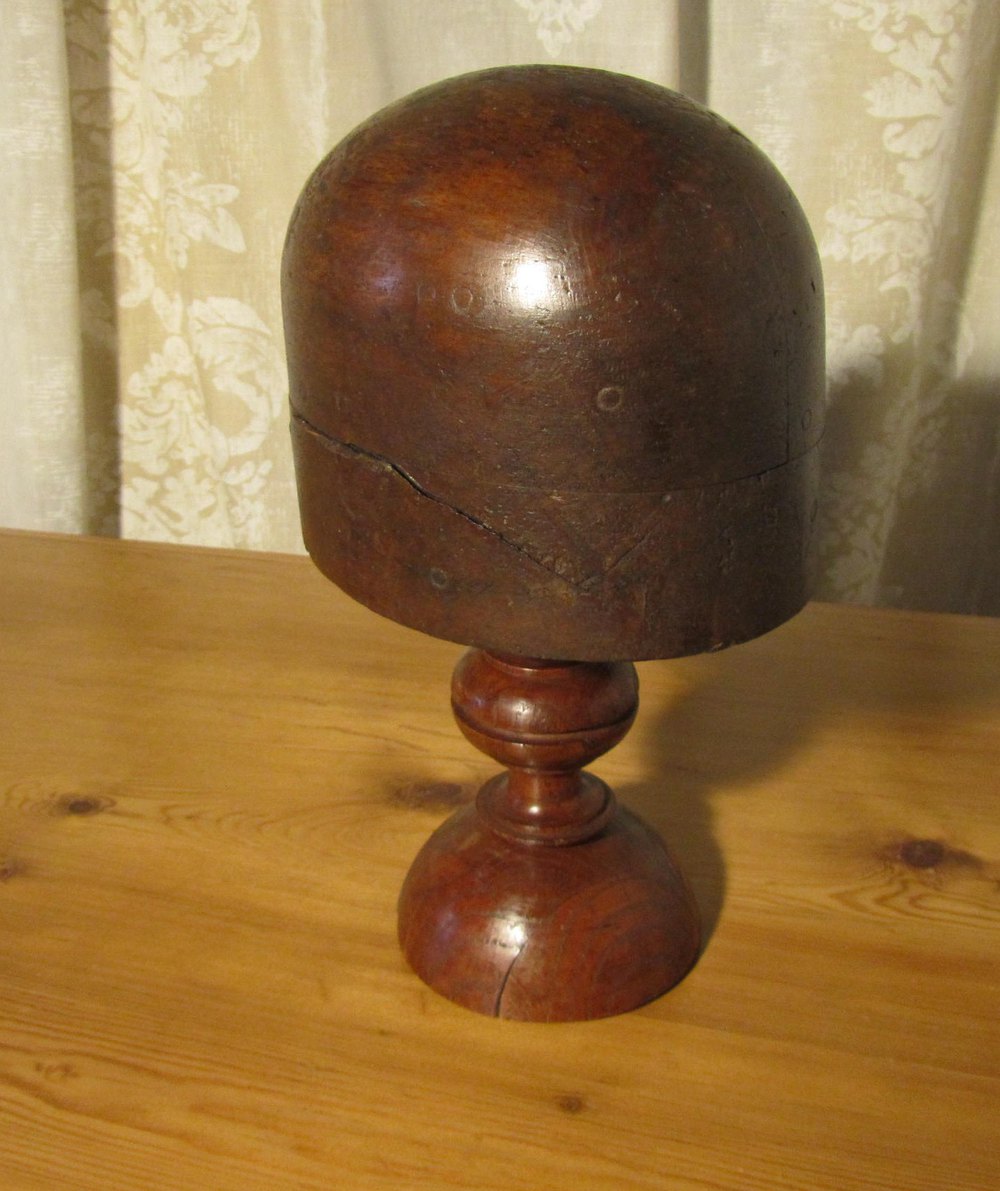 Antiques Atlas - French Vintage 19th Century Hat Block Stand as284a1300 ...