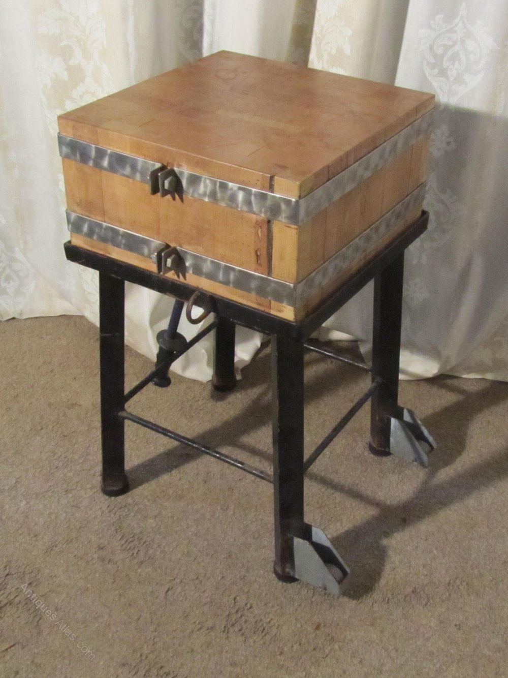 French Vintage Mobile Butchers Chopping Block - Antiques Atlas