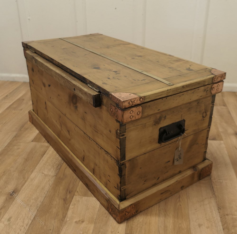 Victorian Pine Carpenters Box - Antiques Atlas