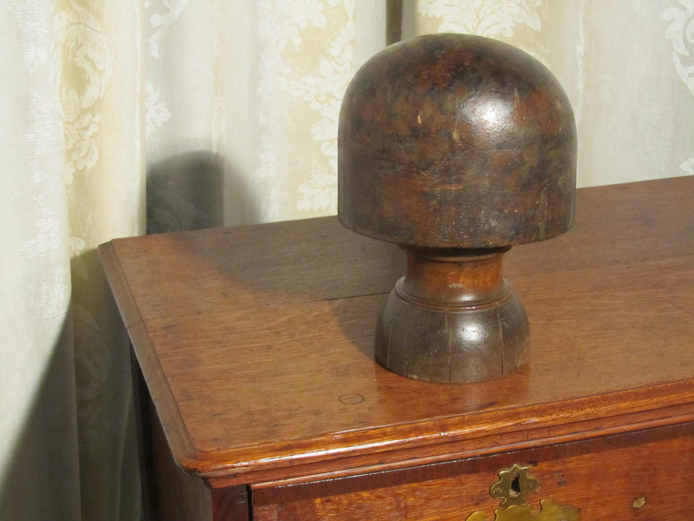 Vintage 19th Century Hat Block Stand, Shop Display as284a652 / CR84 ...