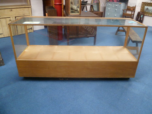 Vintage Shop Display Show Counter - Antiques Atlas