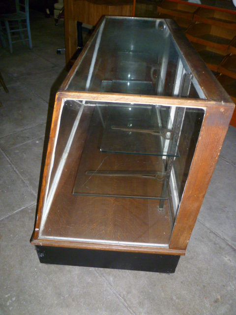 Vintage Shop Display Counter /display Cabinet - Antiques Atlas