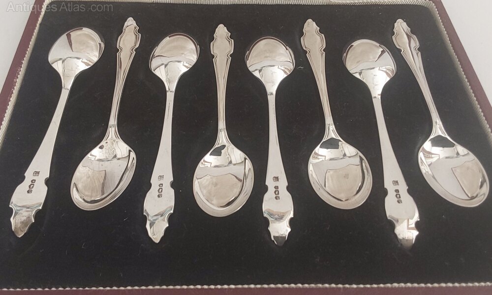 Antiques Atlas - Cased 8 Solid Silver Tea Spoons Sheffield 1957.