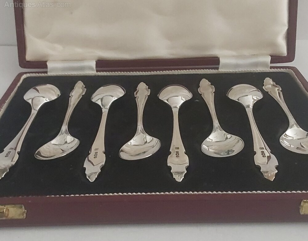 Antiques Atlas - Cased 8 Solid Silver Tea Spoons Sheffield 1957.