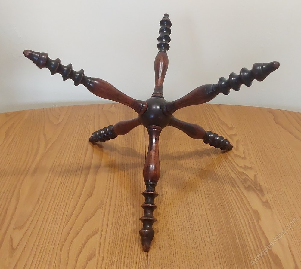 Antiques Atlas - Georgian Mahogany Cat Or Plate Stand C1820.
