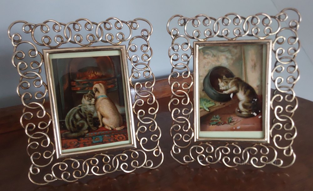 Antiques Atlas - Pair Of Victorian Photograph Frames.
