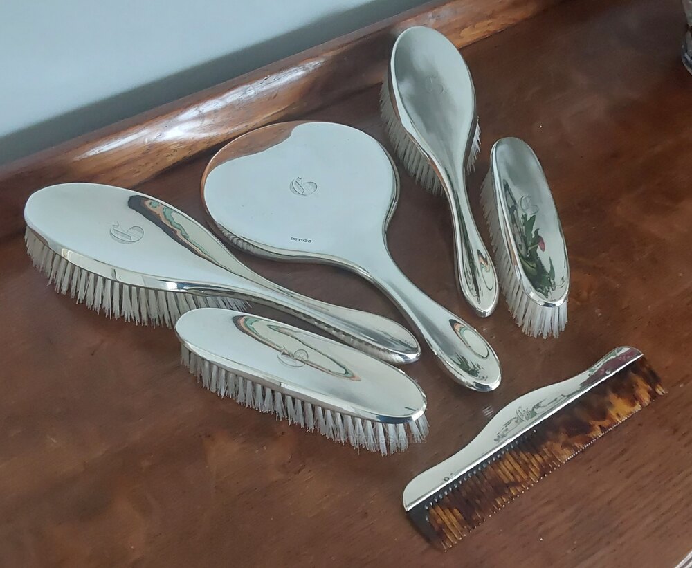 Antiques Atlas - Silver Walker & Hall 6 Piece Dressing Table Set.