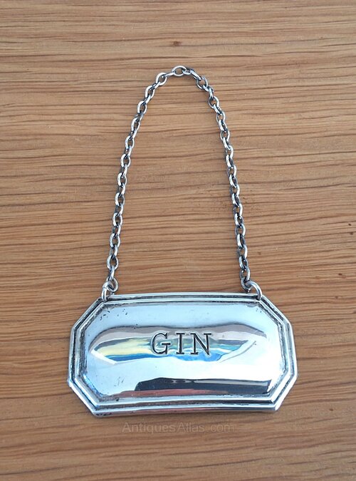 Antiques Atlas - Solid Silver Gin Label. Sheffield 1920. as1007a999