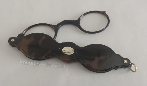 Antiques Atlas - Tortoiseshell Lorgnettes.