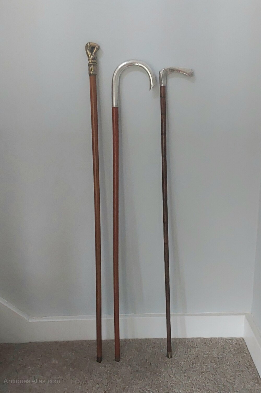 Antiques Atlas - Walking Cane With Brass Circus Lady Pommel.