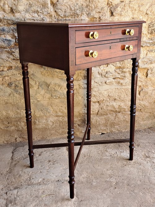 Georgian Mahogany Side Table Circa 1820 - Antiques Atlas
