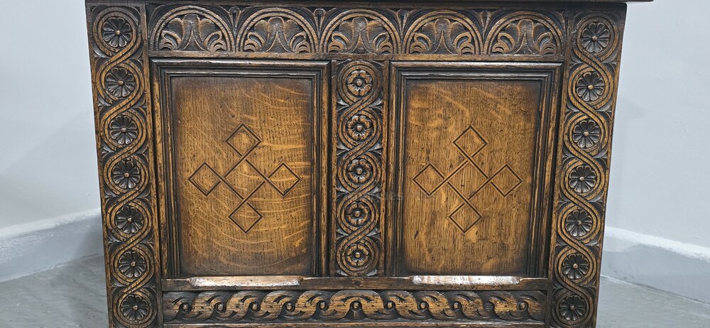 Very Small Oak Inlaid Coffer as122a5325 - Antiques Atlas
