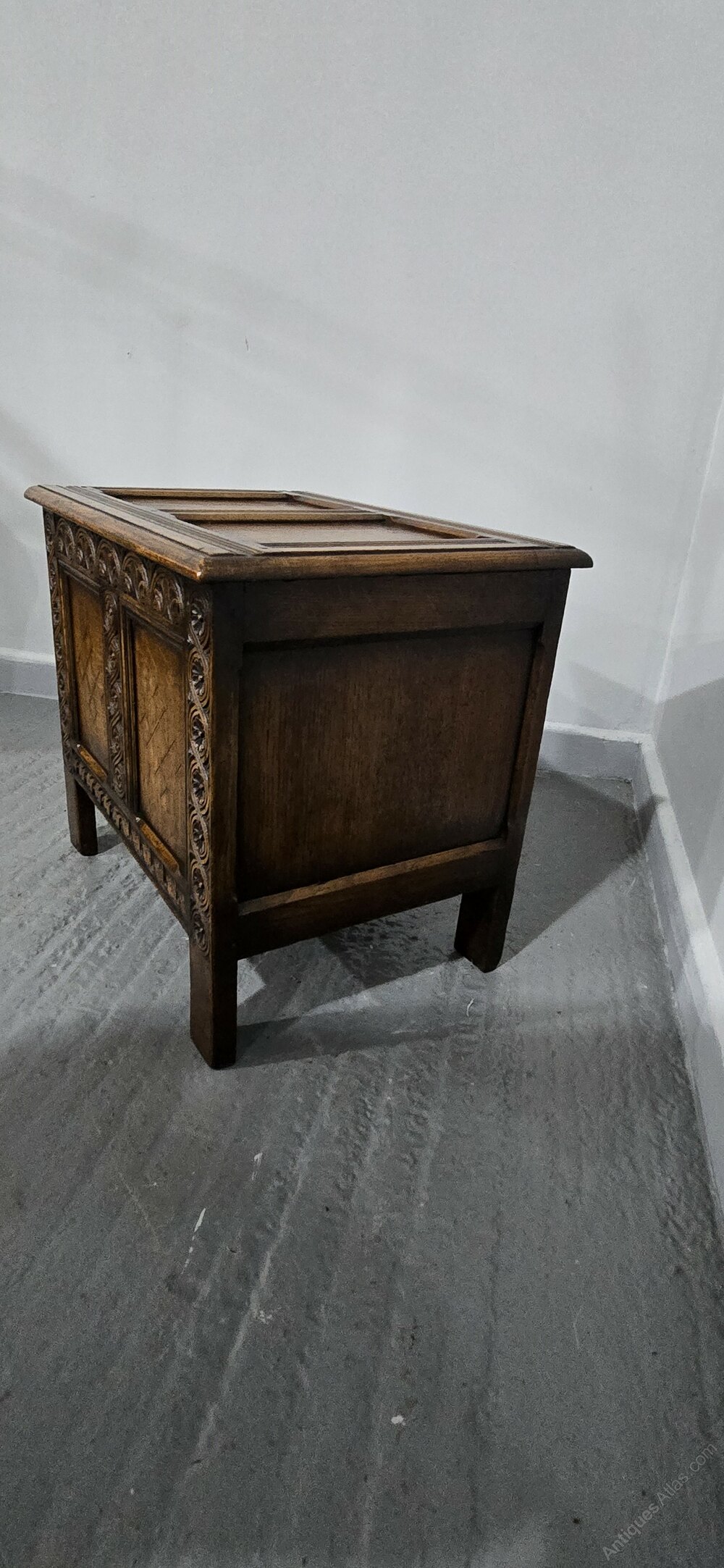 Very Small Oak Inlaid Coffer as122a5325 - Antiques Atlas