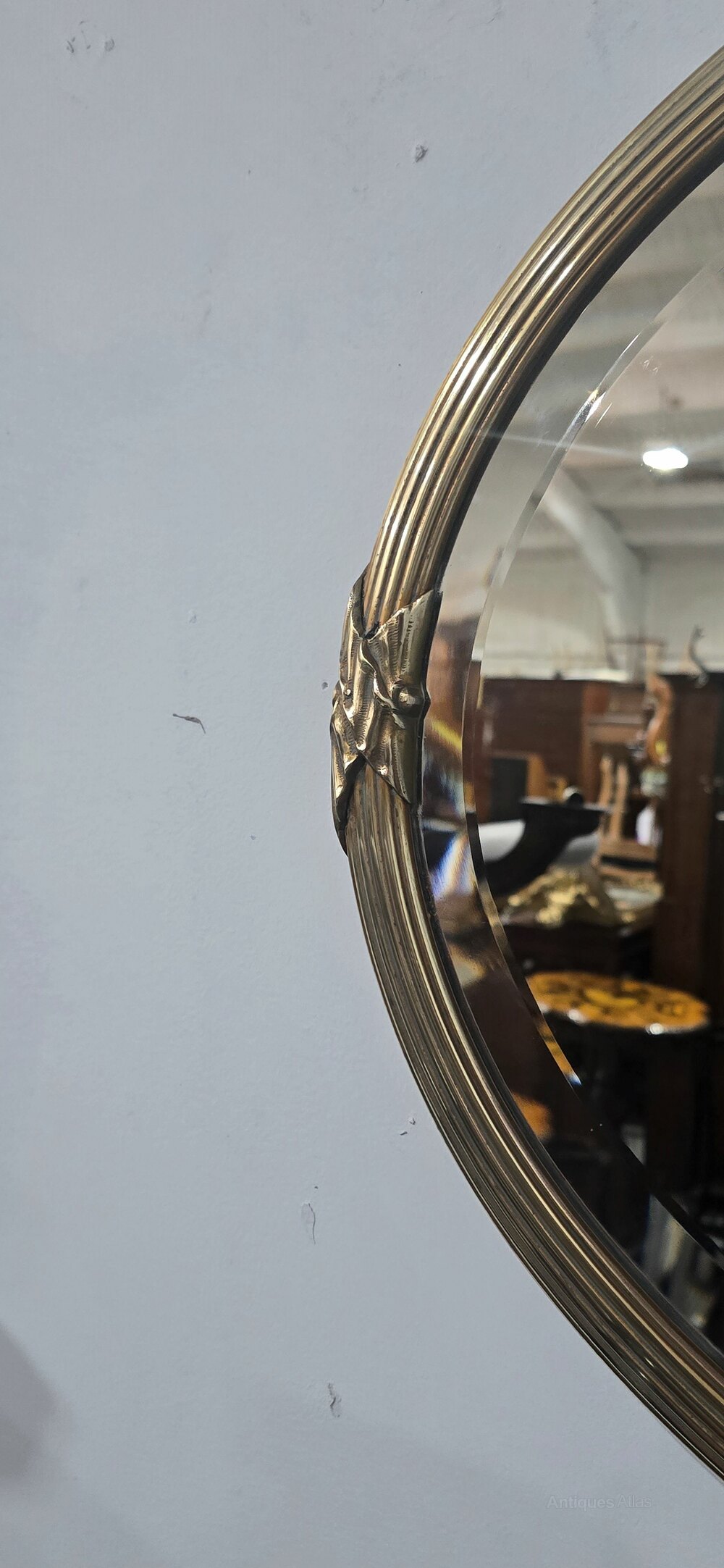 Antiques Atlas - Victorian Oval Brass Mirror as122a5331