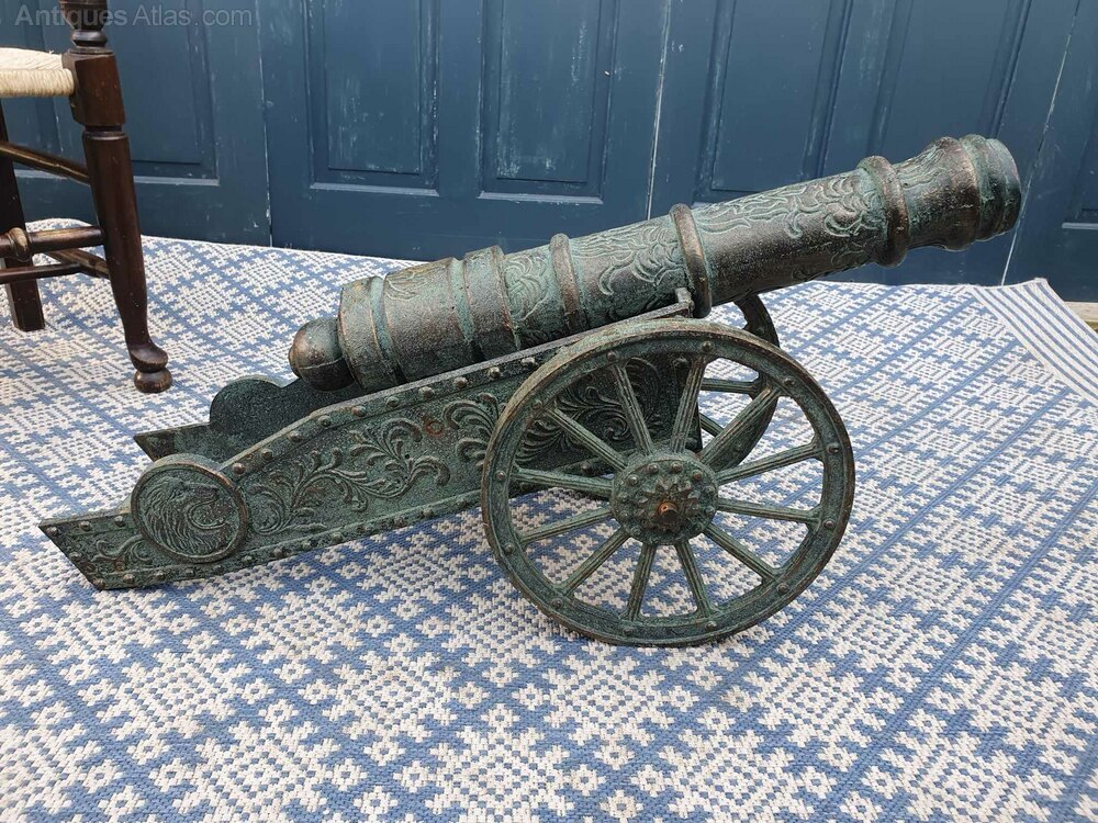 Antiques Atlas - Vintage Cast Iron "Bronzed" Replica Cannon as993a260