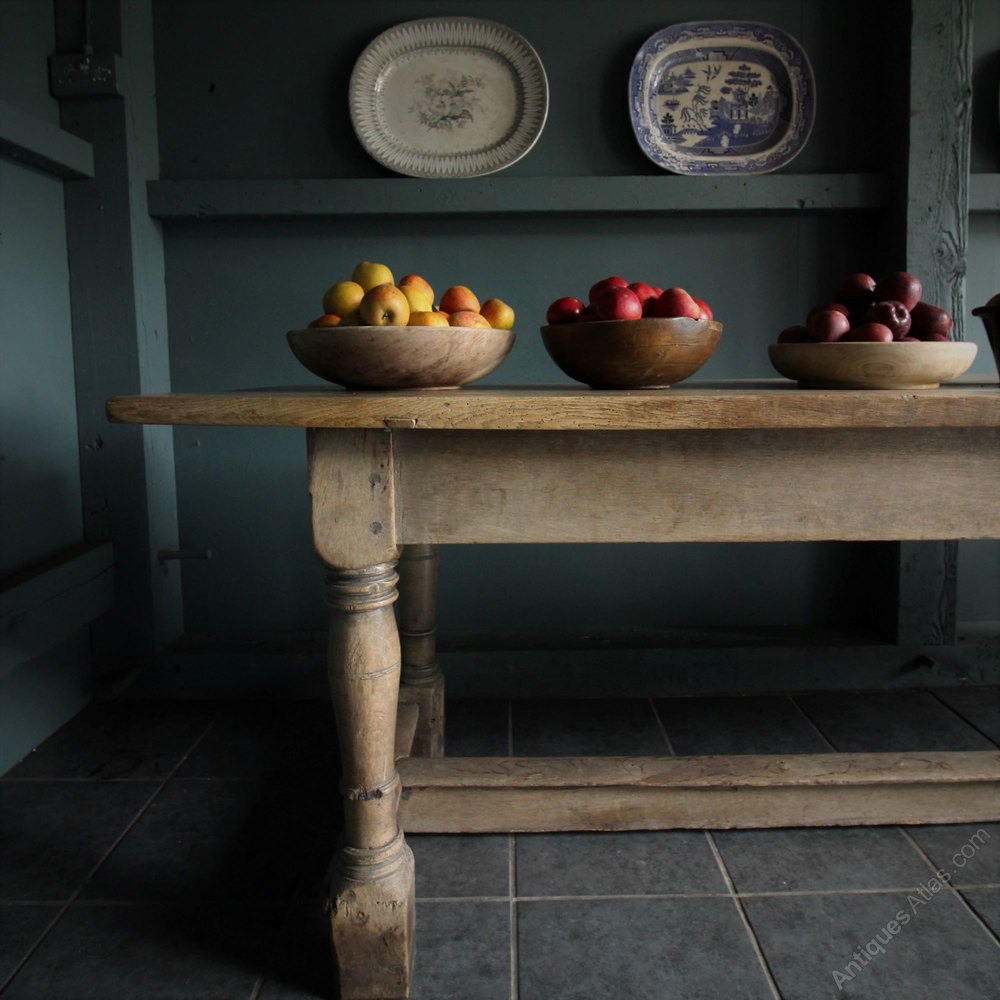 Rare 17th C Scullery Table - Antiques Atlas
