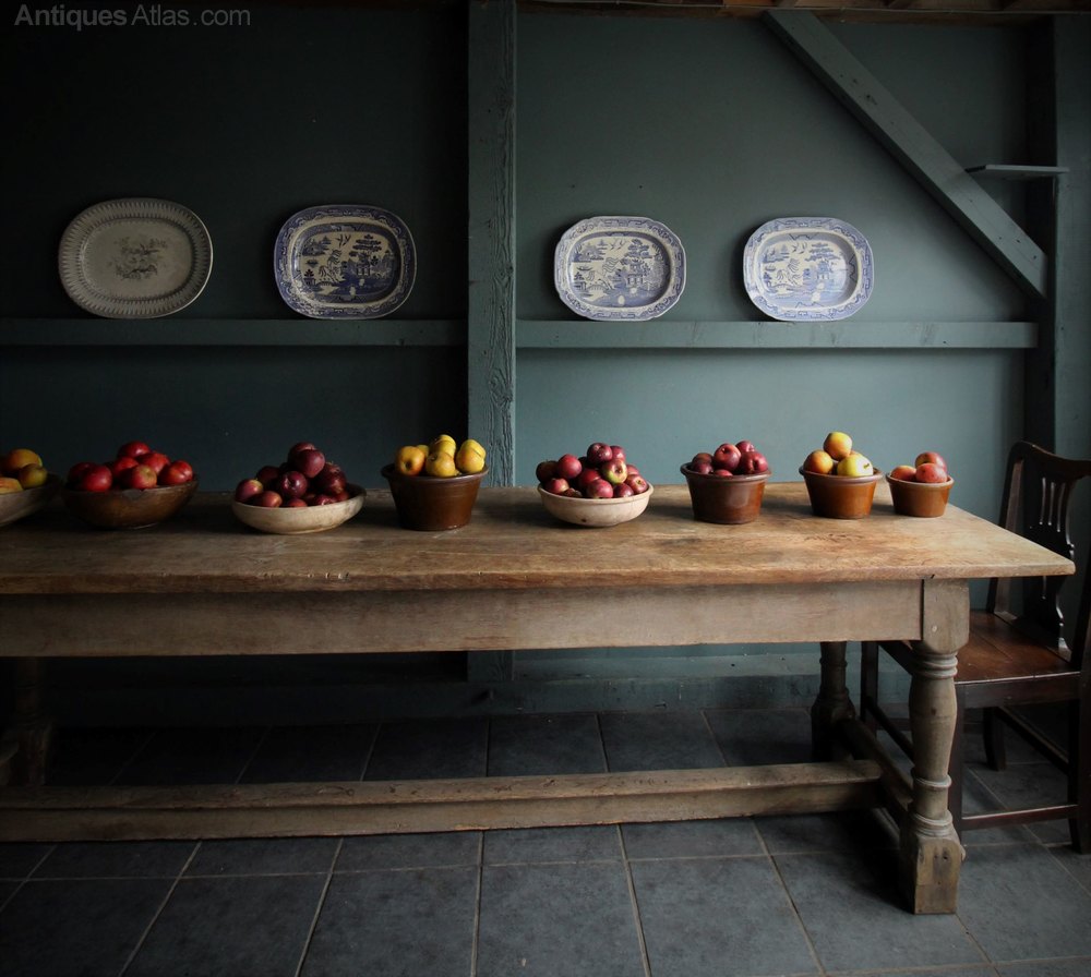 Rare 17th C Scullery Table - Antiques Atlas