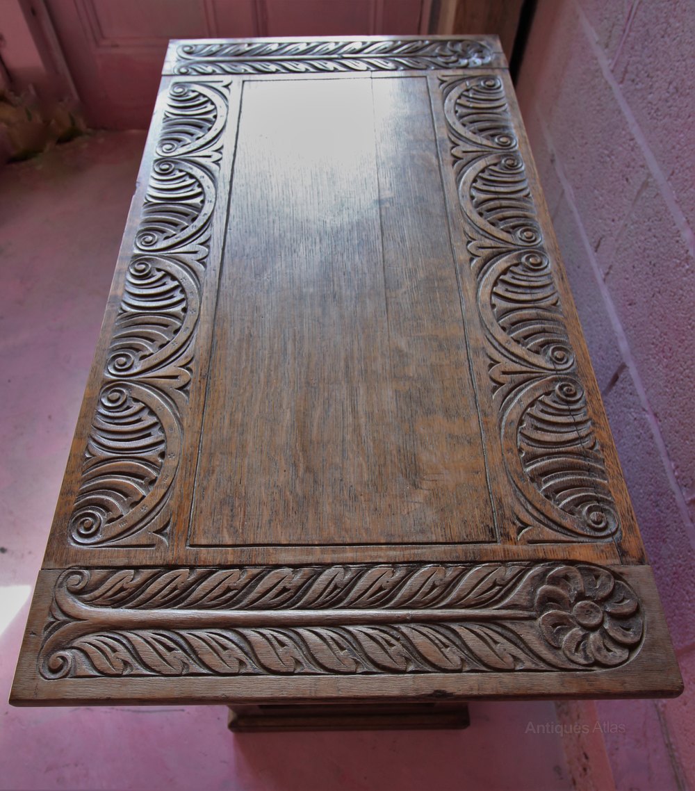 Small Light Oak Monks Bench - Antiques Atlas