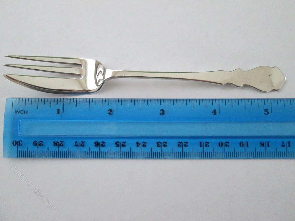 Antiques Atlas - Silver Cake Forks (Cased)