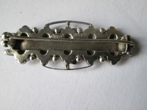 Antiques Atlas - Victorian Silver Bar Brooch 1900