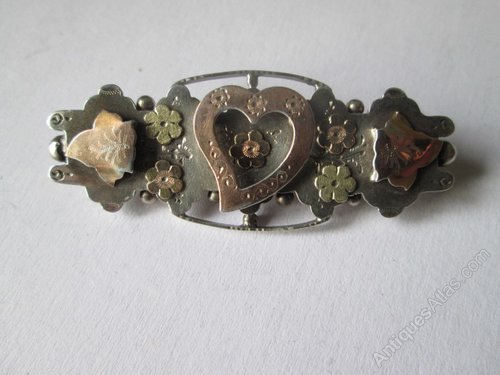Antiques Atlas - Victorian Silver Bar Brooch 1900