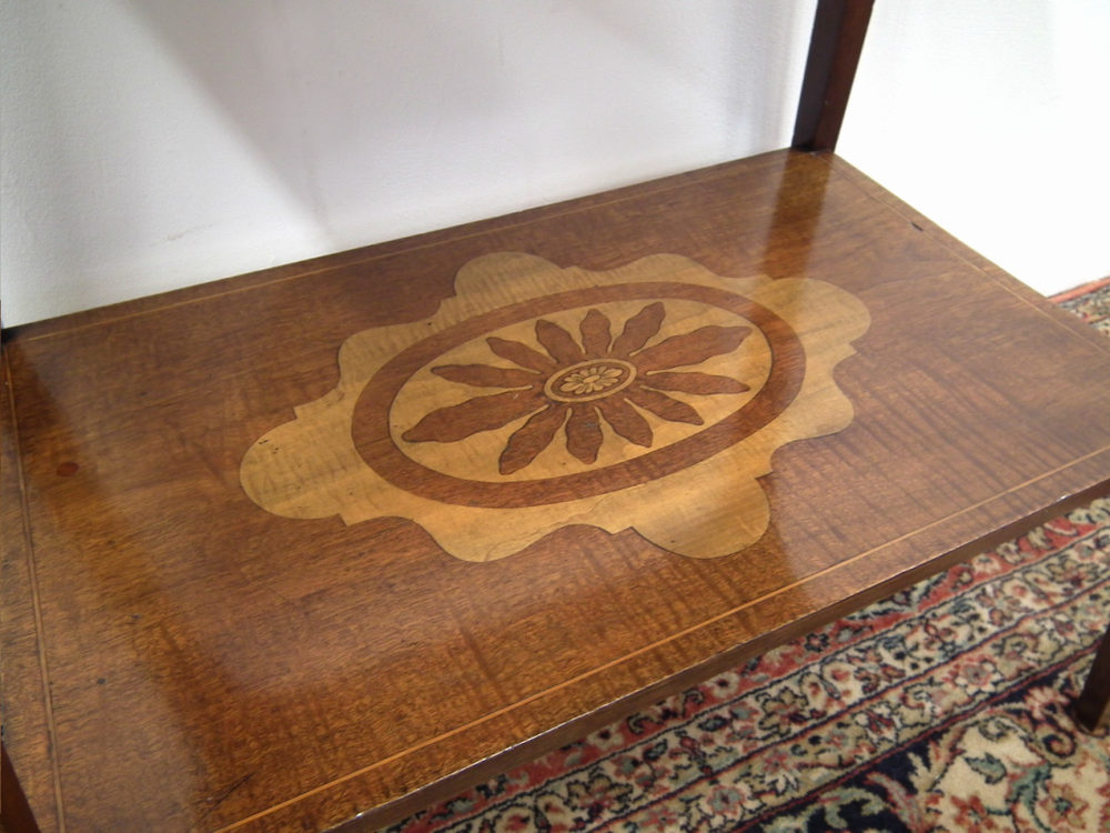 Sheraton Style Inlaid Occasional Table - Antiques Atlas