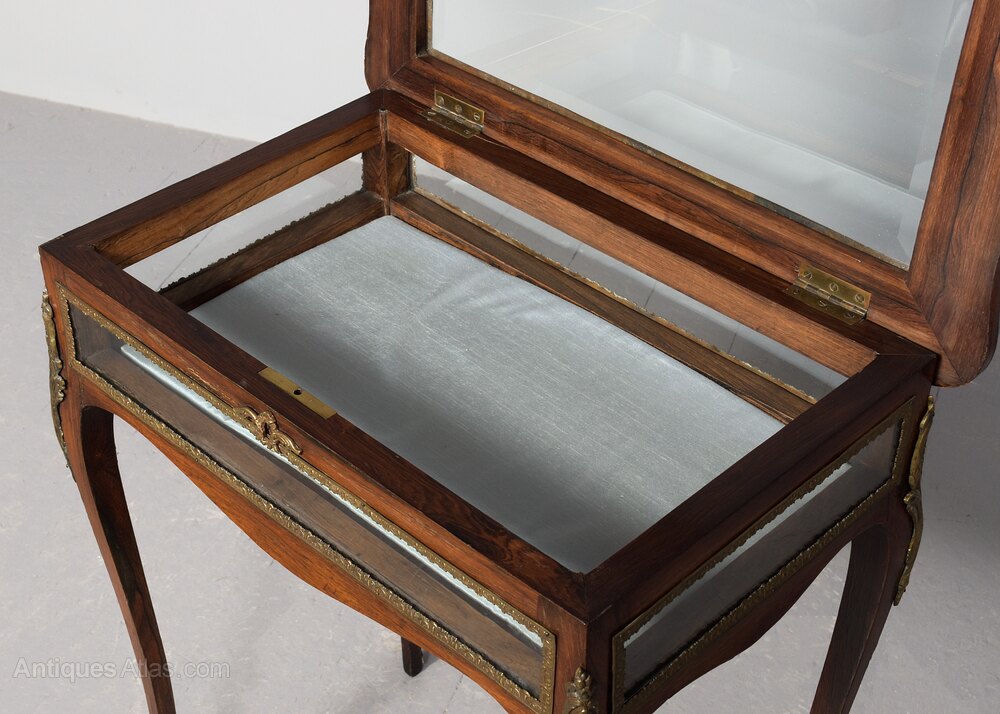 Victorian Brass-mounted Bijouterie Table as178a7567 / 35444 - Antiques ...