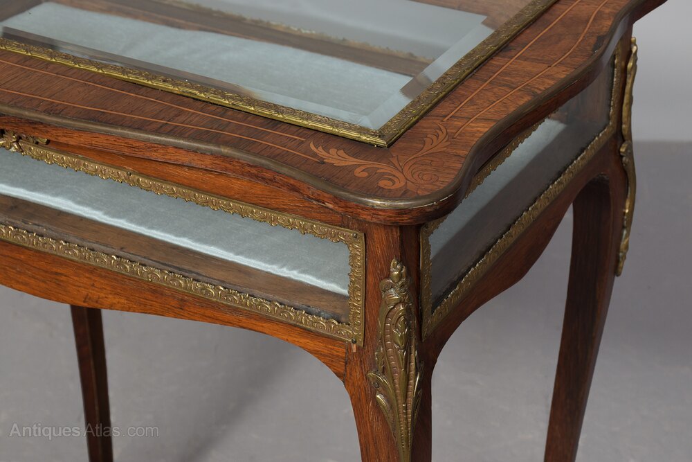 Victorian Brass-mounted Bijouterie Table as178a7567 / 35444 - Antiques ...