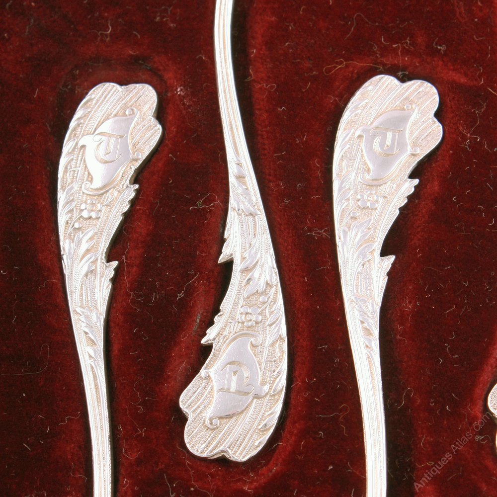 Antiques Atlas - 12 Sterling Silver Tea Spoons