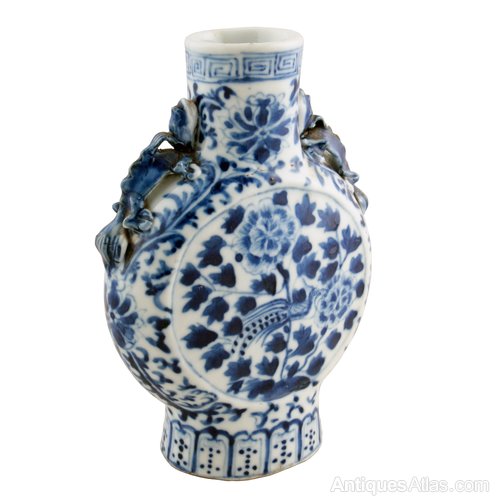 Antiques Atlas - Chinese Porcelain Moon Flask