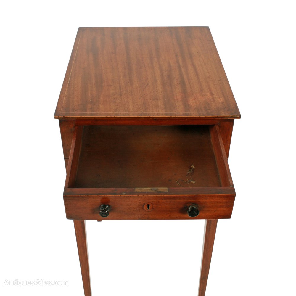 Georgian Mahogany Lamp Table - Antiques Atlas