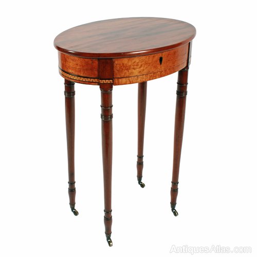 Georgian Oval Mahogany Lamp Table - Antiques Atlas