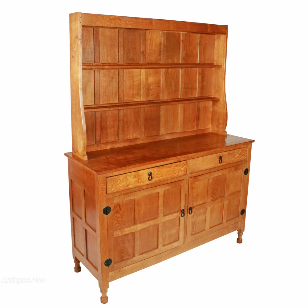 Antiques Atlas - Lyndon Hammell Cat & Mouseman Dresser