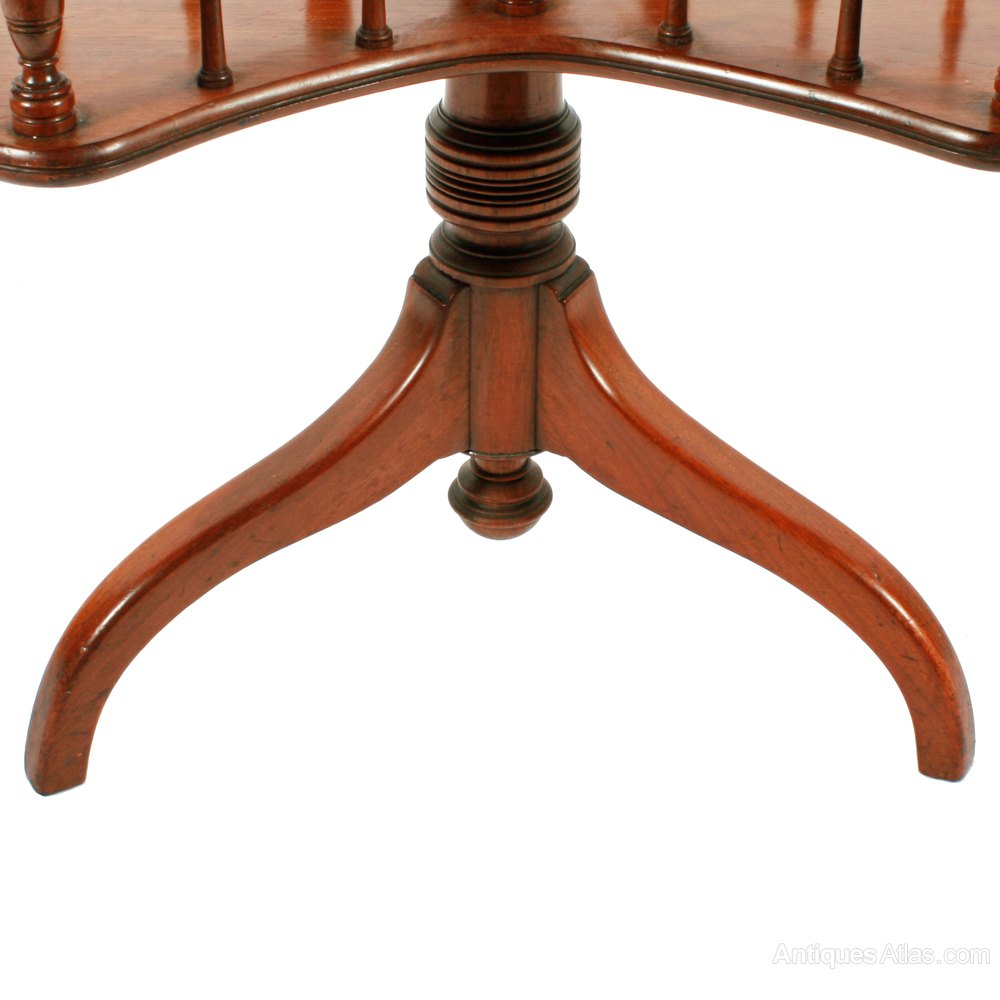 Victorian Walnut Book Table - Antiques Atlas