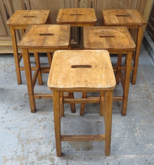 Antiques Atlas - Four School Lab Bar Stools as989a092 / HA1579