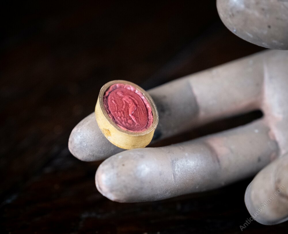 Antiques Atlas - Grand Tour Red Sulphur Intaglio, C.1800 as1132a896 / 7829b