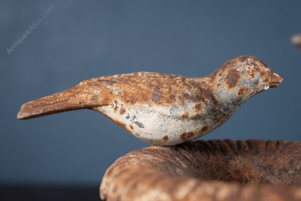 Antiques Atlas - Vintage Cast Iron Bird Bath / Feeder