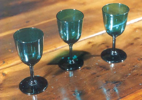 Antiques Atlas - A Set Of Three Regency Period Green Wine Glasses.