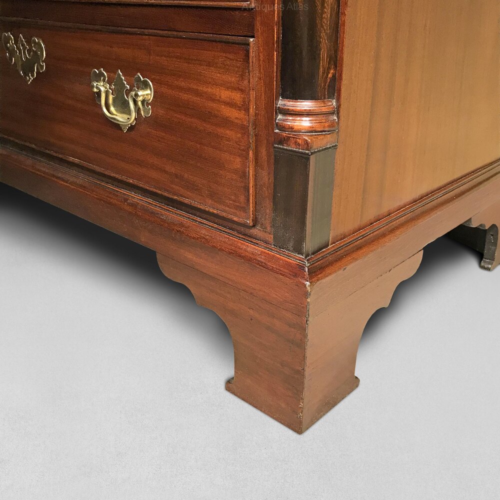 George III Mahogany And Coromandel Chest Of Drawers as722a653 / 11091 ...