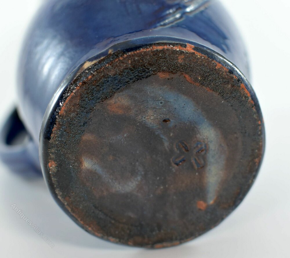 Antiques Atlas - Harris Farnham Pottery Blue Owl Ware Jug as1230a019 / 7830