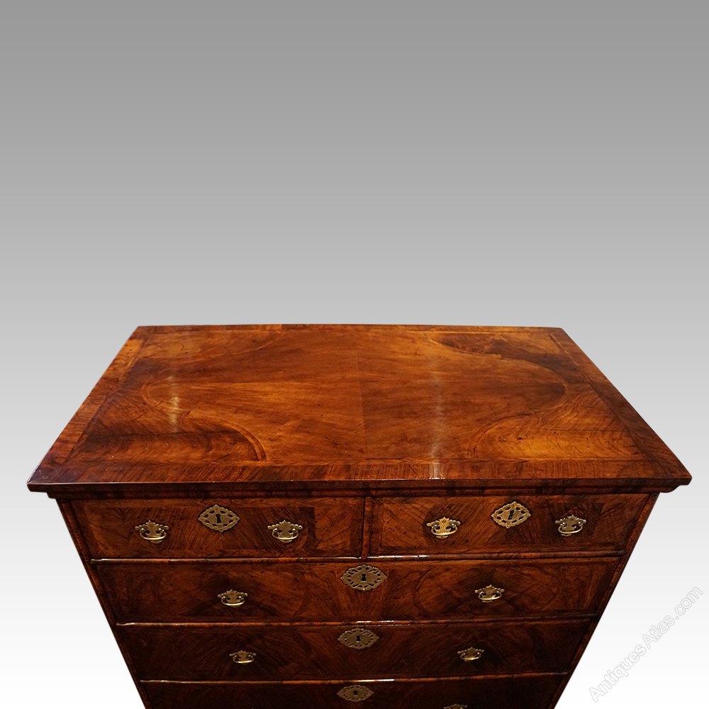 George I Walnut Chest - Antiques Atlas