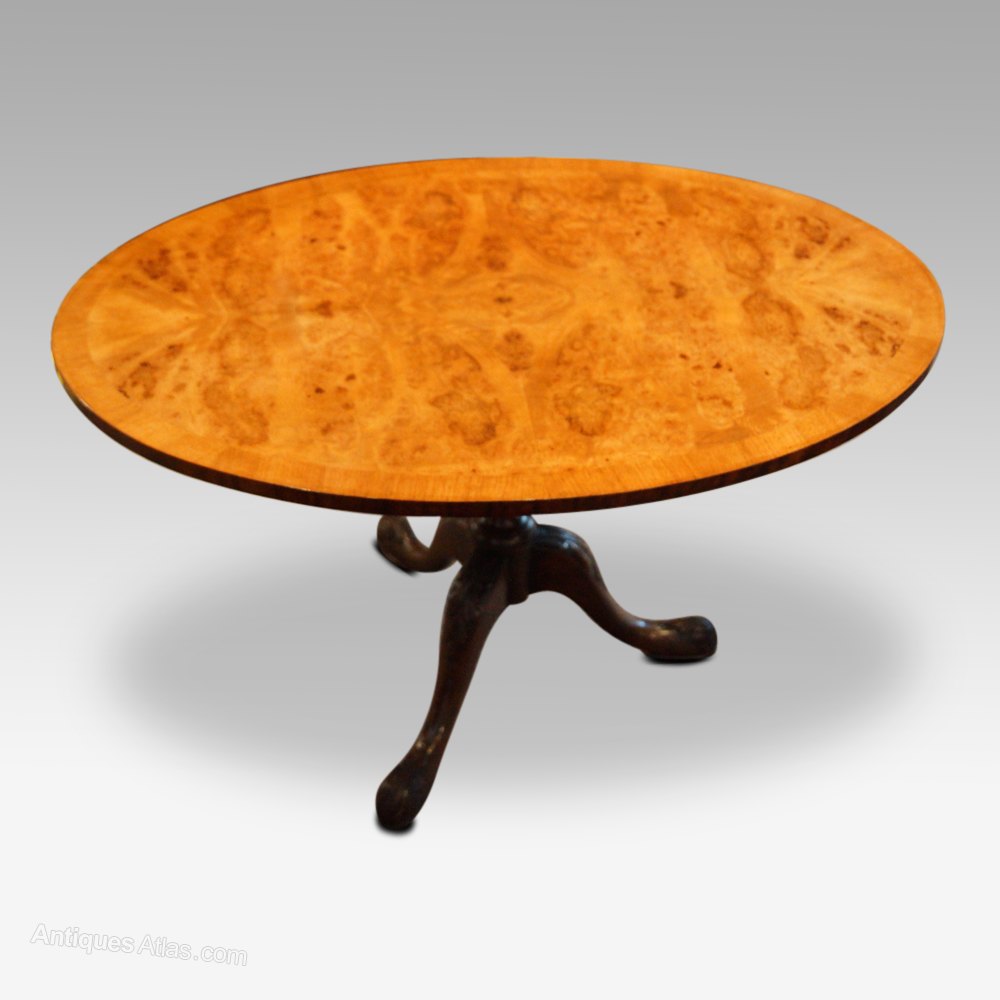 Walnut Coffee Table - Antiques Atlas