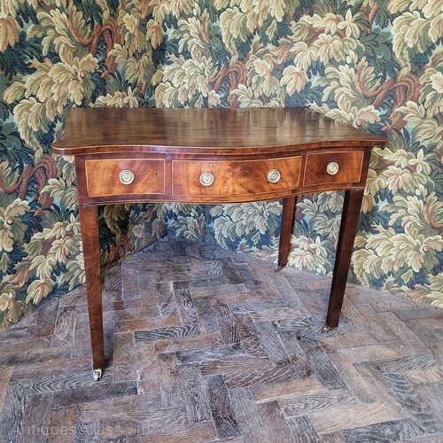Georgian Serpentine Side Table as944a1188 / 1271 - Antiques Atlas